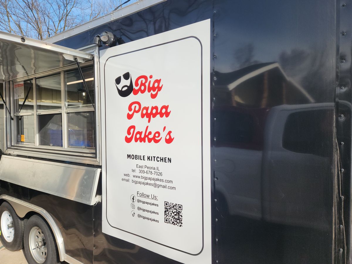 Big Papa Jake's - East Peoria - Roaming Hunger