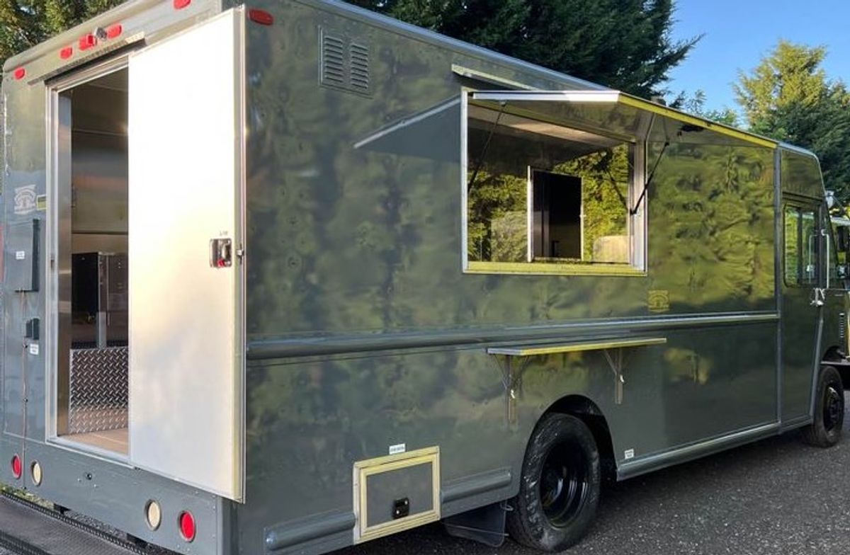 La Parrilla Food Truck on Hart Rd - Portland - Roaming Hunger